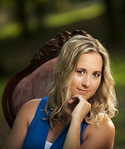 Novels Alive | 4 STAR REVIEW: THREE MAKES A FAMILY by Cari Lynn Webb