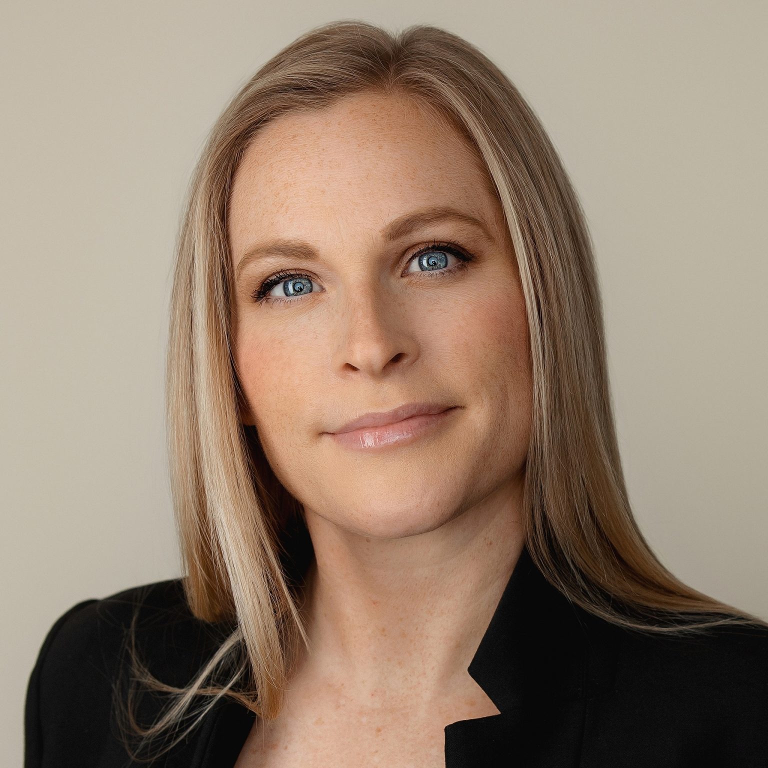 Novels Alive | 5-STAR REVIEW: SHIELD OF SPARROWS by Devney Perry